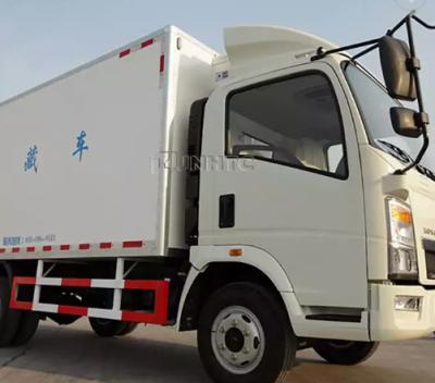 China 4x2 6.8m Refrigerated Box Truck Van Euro II Engine for sale