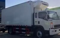 China 6 Wheeler Reefer Refrigerated Truck Cargo 26ft for sale
