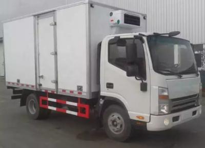 China 6 Cylinder Engine Diesel Refrigerated Box Truck Lorry 4x2 6.8m for sale