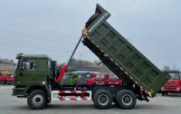 China 200-400l Fuel Tank Capacity Heavy Tipper Truck Flat Roof / High Cab for sale