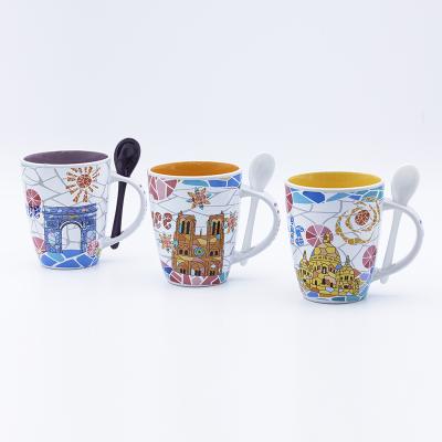 China Souvenir Two Tone Ceramic 400ml Mug With Decal Fired And Ceramic Spoon Ideal For Souvenir Shop Displays for sale