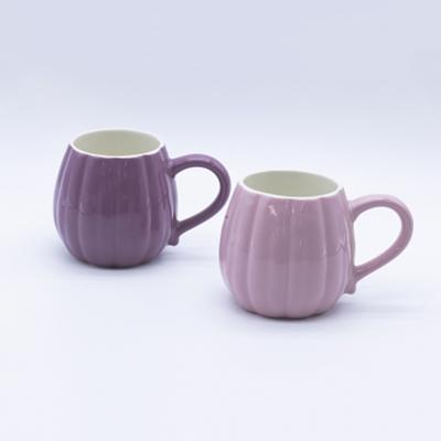 China Deep Purple And Light Purple Glaze Halloween Coffee Mugs Dia 8*9.9 Cm 10.6 Cm H 520 Ml For Gift Stores for sale