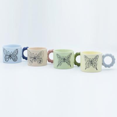 China Unique design souvenir coffee mug with decal fired Dia 9.1*9.1cm 7.5cmH 400ml memorable for souvenir store for sale
