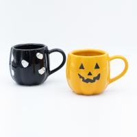 China Ceramic Halloween Coffee Mug with Pumpkin Style Design and Customizable Options for Gift Stores for sale
