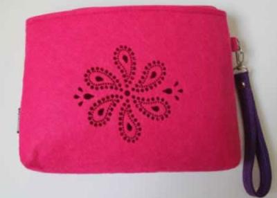 China Industrial Polyester Felt Bag with Metal and Leather Accents - Customizable Size and Design Options for sale