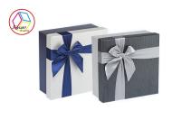China Recyclable Fancy Paper Gift Box / Plain White Gift Box With Bowknot for sale