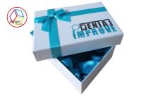 China Custom Cardboard Gift Boxes Two Color Printing Silk Insert Stain Fabric for sale