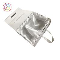 China Custom Fancy Paper Gift Box with Magnetic Lid Gold Foil Stamping 1000000pcs for sale