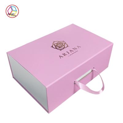 China Customized Colored Shoe Gift Box with Handle Recyclable Kraft Paper 1000000pcs Supply for sale
