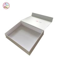 China Custom Collapsible Chocolate Paper Gift Box with Matte Lamination 20x10x5 cm for sale