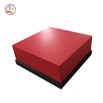 China Square Perfume Packaging Box Red Color Custom Size 250-2000gsm Paper for sale