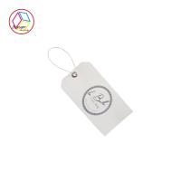 China Luxury White Cardboard Paper UV Coated Logo With String Eco - Friendly for sale