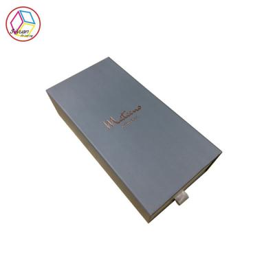 China Coloured Cardboard Gift Boxes Gleamy Gold Foil Stamping Eco - Friendly for sale