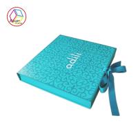 China Full Color Printing Blue Fancy Paper Gift Box Foldable Matte Varnish for sale