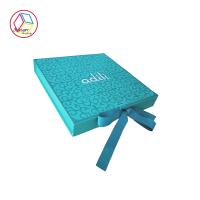 China Full Color Printing Blue Fancy Paper Gift Box Foldable Matte Varnish for sale