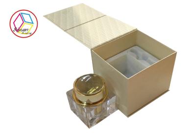 China Matte Varnish Cosmetic Gift Box Membrane Surface With PVC Insert for sale