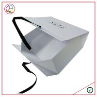 China Foldable Rectangular Rigid Gift Boxes Plastic Coating with Ribbon Decoration 200x150x50mm for sale