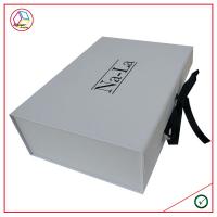China Foldable Rectangular Rigid Gift Boxes Plastic Coating with Ribbon Decoration 200x150x50mm for sale
