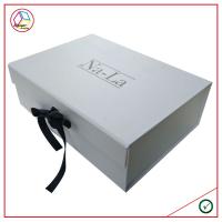 China Foldable Rectangular Rigid Gift Boxes Plastic Coating with Ribbon Decoration 200x150x50mm for sale