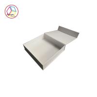 China Customized Rectangular Cardboard Gift Box 30x20x6cm White Luxury Retail Packaging for sale