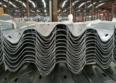 China Metal Highway Thrie Beam Guardrail Hot Dipped Galvanized Plastic Sprayed for sale