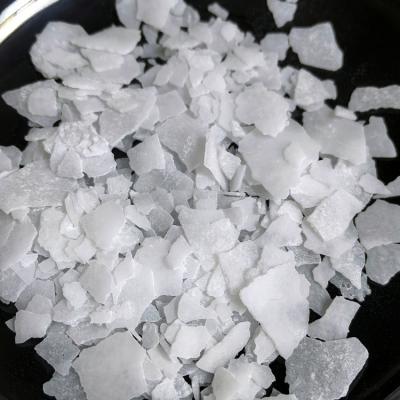 China Magnesium Chloride Hexahydrate Flakes Food Grade And Industrial Grade CAS NO 7791-18-6 for sale