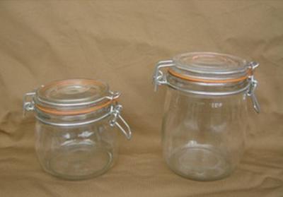 China 400ml glass jars with screw cap for honey for sale