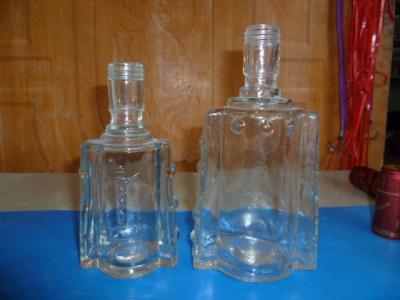 China empty crystal glass bottle for alcohol for sale