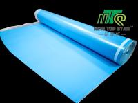 China Anti Slip Acoustic Floor Underlayment 33KGS/M3 Blue IXPE Underfloor Heating Carpet Underlay for sale