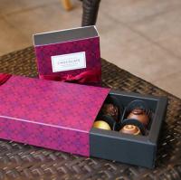 China Food Industry Paper Luxury Chocolate Gift Box For End Packaging Christmas Candy Gift Boxes for sale