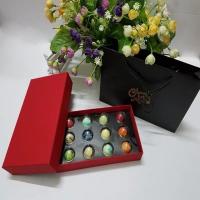 China ODM Bonbon Paperboard Truffle Holiday Chocolate Gift Boxes With Plastic Insert for sale