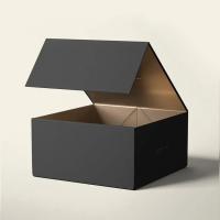 China Square Foldable Cardboard Gift Boxes Magnetic With Lid Matt Lamination Varnishing Printing for sale