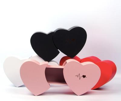 China CMYK Double Heart Shaped Gift Packing Box OEM Service Cardboard Heart Box for sale
