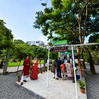 China WaterHome Solar & Energy Storage Container Beverage Shop , Off-Grid All-in-One Modular Drink Store Station for sale
