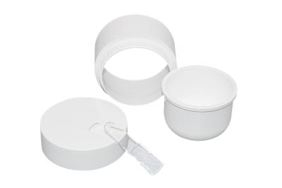 China Non Spill Plastic Cosmetic Cream Jar 50g 100g With Scoop for sale