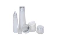 China 200ml Cosmetic Acrylic Toner Bottle Skincare Set Packaging With 15g Face Cream Jar for sale