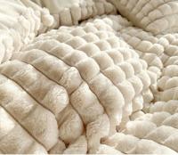 China 320gsm Soft Plush Coral Fleece Blanket Warm Minky Throw Blankets for sale