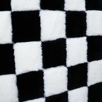 China 320gsm Checkerboard Pattern Faux Fur Throw Weighted Faux Fur Blanket for sale