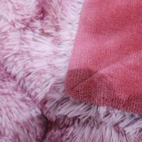 China HomeLightweight Faux Fur Throw Blanket High Durability Fluffy Fur Blanket for sale