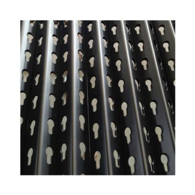 China Light Duty Boltless Rack Storage with 50-200kg/Level Loading Capacity in Steel Garage for sale
