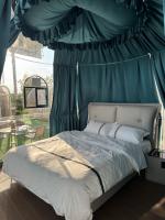 China Transparent Polycarbonate (PC) Bubble House Waterproof Insulated Prefab Dome Tent for Hotel Parties Picnic for sale