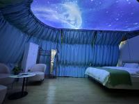 China Transparent Polycarbonate (PC) Bubble House Waterproof Insulated Prefab Dome Tent for Hotel Parties Picnic for sale