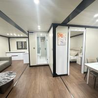 China Double Wing Extension Board House Cabinet Can Be Moved Disassembled Folded Expand Housing Live Office Container for sale