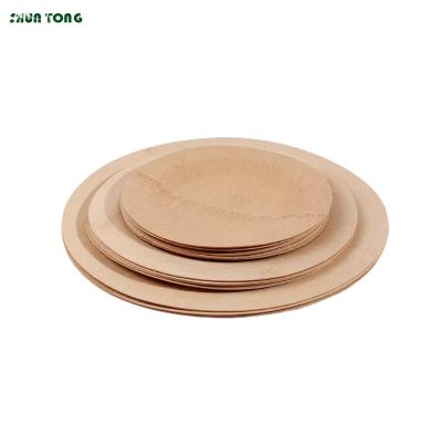 China Natural Round Disposable leaf Bamboo Plates Bulk For Catering Microwavable for sale