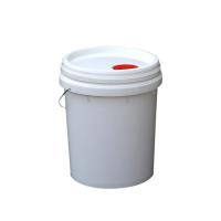 China 20L Plastic Paint Bucket With Lid Plastic Metal Handle And Flat Cover for sale
