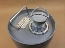 China 5 Gal Tight Head Metal Can Labeling Tight Head Style Sturdy Construction for sale
