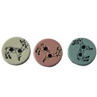 China Eco-Friendly Plastic Buttons 18L 2 Hole Silk Printed for Garment Accessories for sale