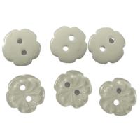 China Pearl Effect Plastic Flower Buttons Off White 16L Eco-Friendly Resin Sewing Buttons for sale
