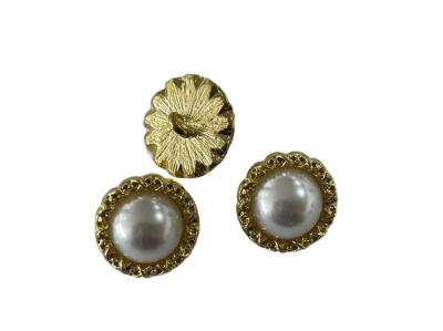 China Natural Mother of Pearl Shirt Buttons 11mm to 38mm Eco Friendly Full Shiny Metal Shank for sale