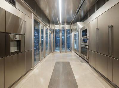 China Elegant Corrosion-resistant Stainless Steel Cladding for Decoration for sale